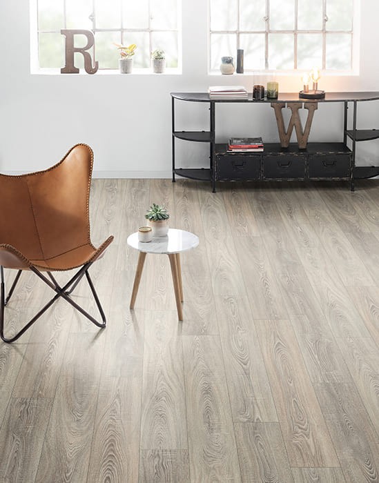 Купить ламинат EGGER PRO 2021+ 8/33 Сlassic (c фаской) Россия ДУБ БАРДОЛИНО СЕРЫЙ EPL036 82272 ...